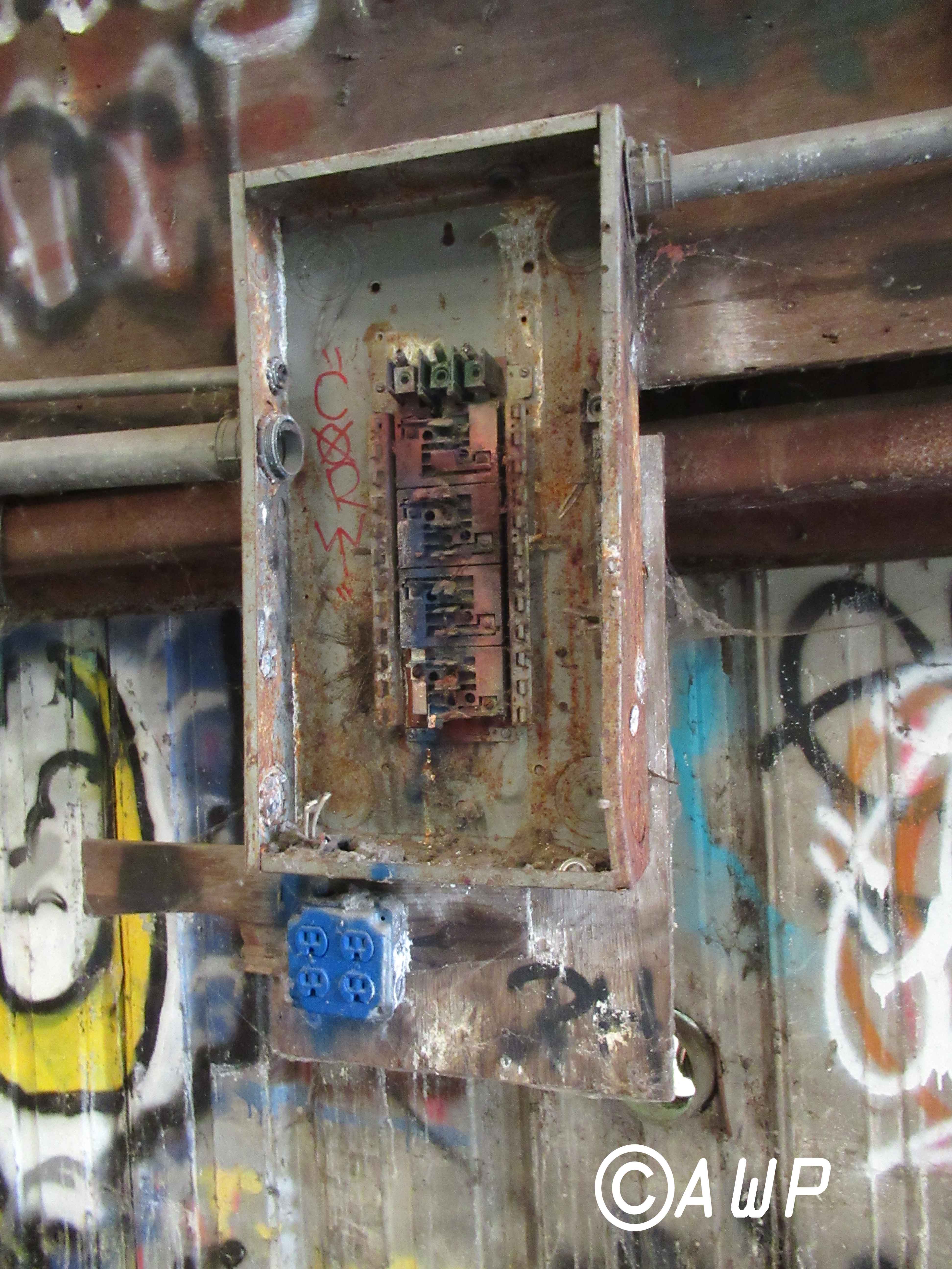 UM6 | Abandoned Wonders